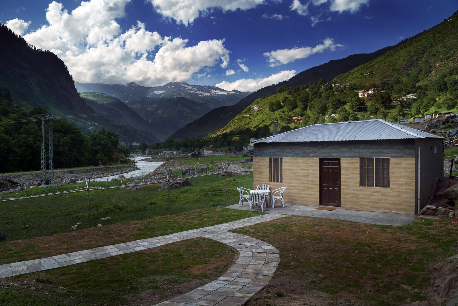 Kaghani Hut | Walnut Riverside Resort